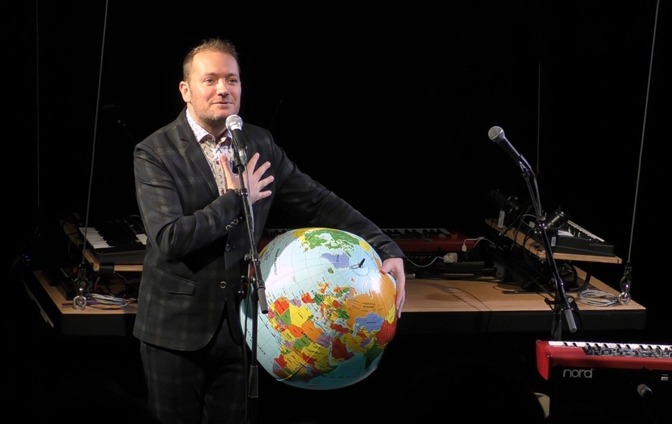 Bastien Lucas, l’espace et le temps | NosEnchanteurs