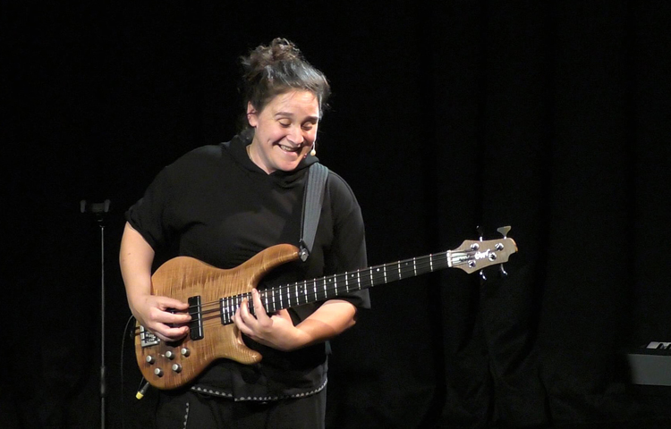 Marion Cousineau, les mots du cœur – Bleu comme Garance | NosEnchanteurs