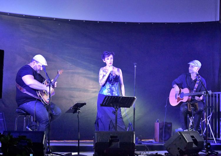 Le Festival de poche, pour une chanson qui t’aille | NosEnchanteurs