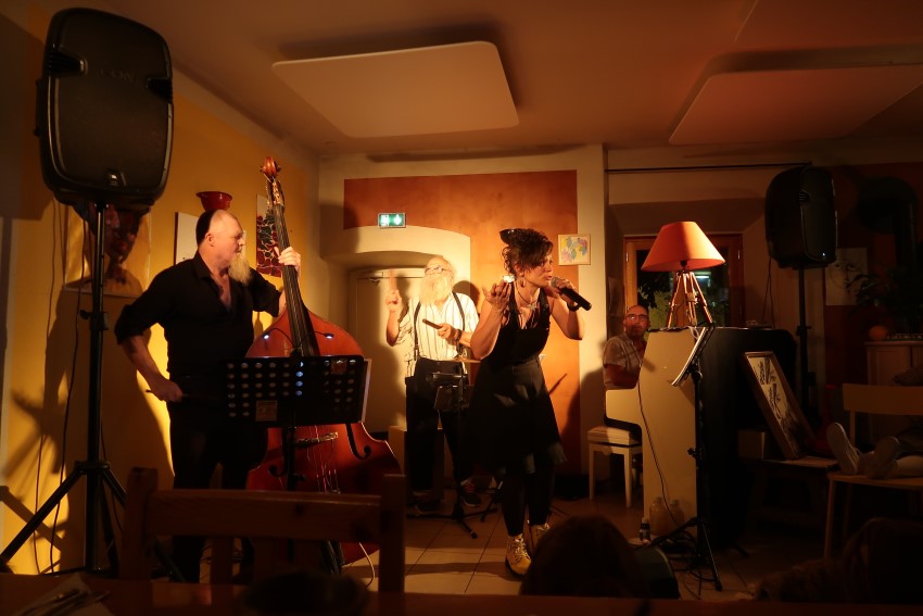 Marion PCV : « On dirait pas comme ça… » | NosEnchanteurs